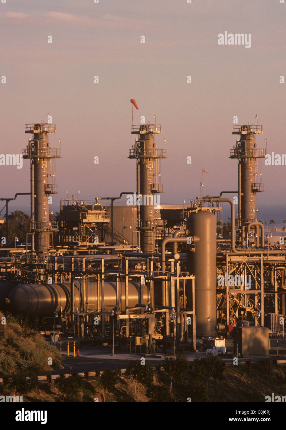 Onshore oil processing facility Stock Photo - Alamy