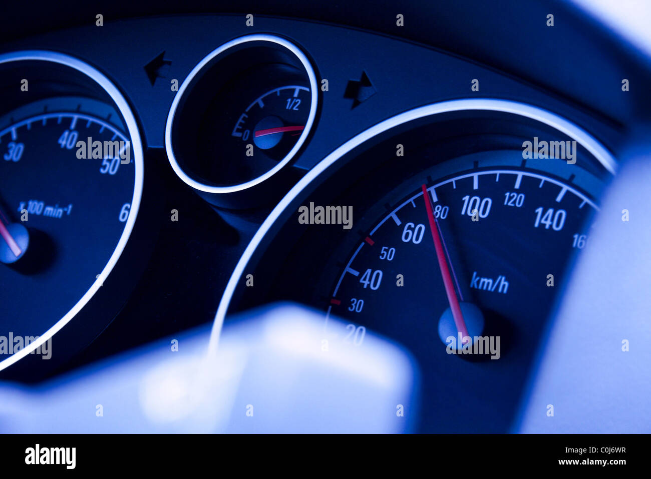 Dashboard of a car with speedometer showing 80 Stock Photo - Alamy