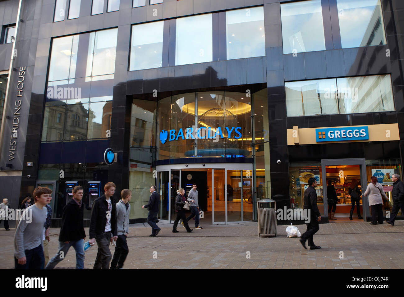 Barclays bank high street branch hi-res stock photography and images ...