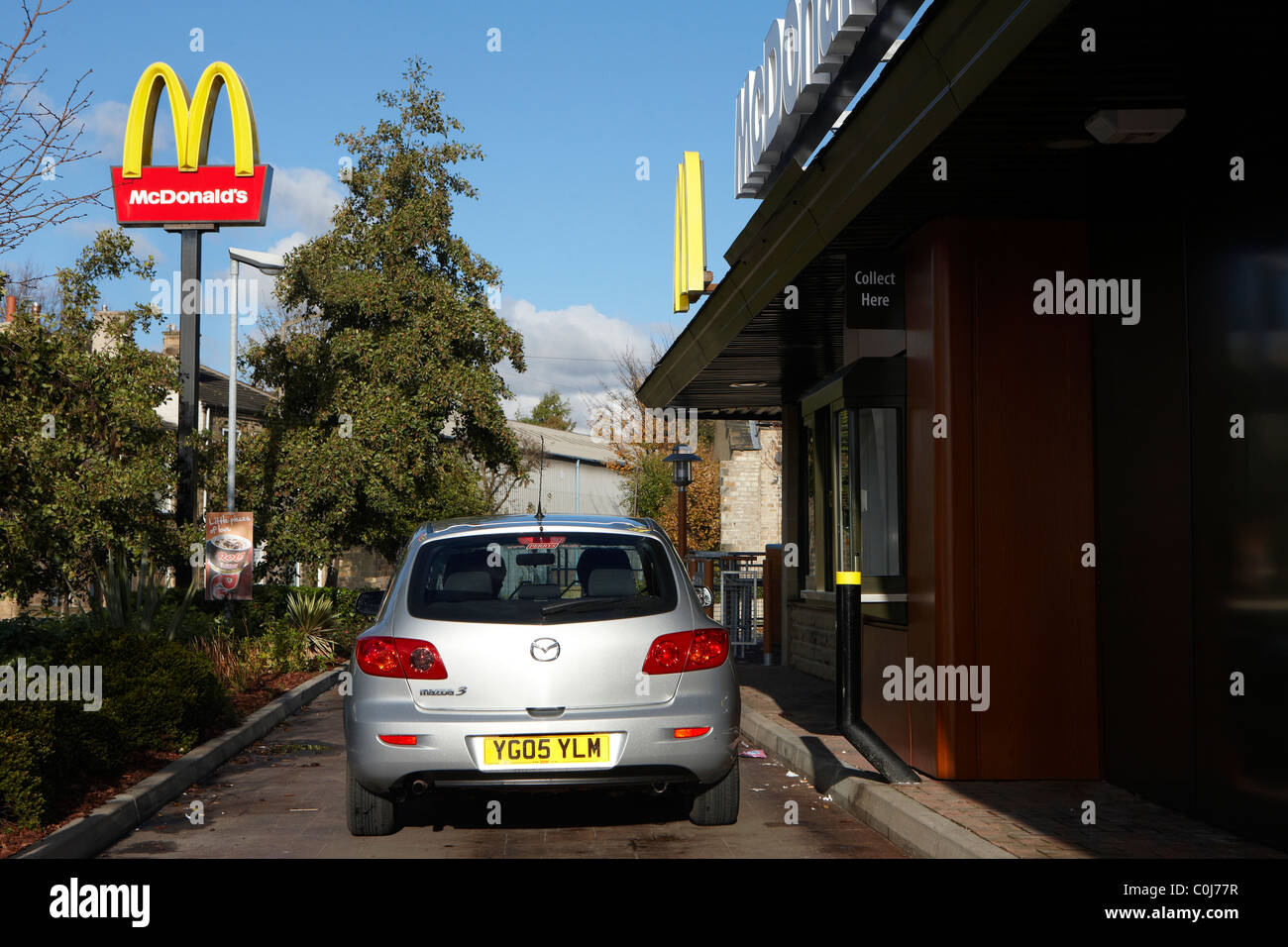 Mcdonalds Restaurant drive thru Stock Photo - Alamy