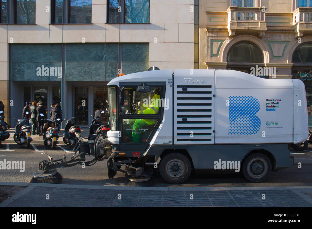 Street cleaner cleaning streets hi-res stock photography and images - Alamy