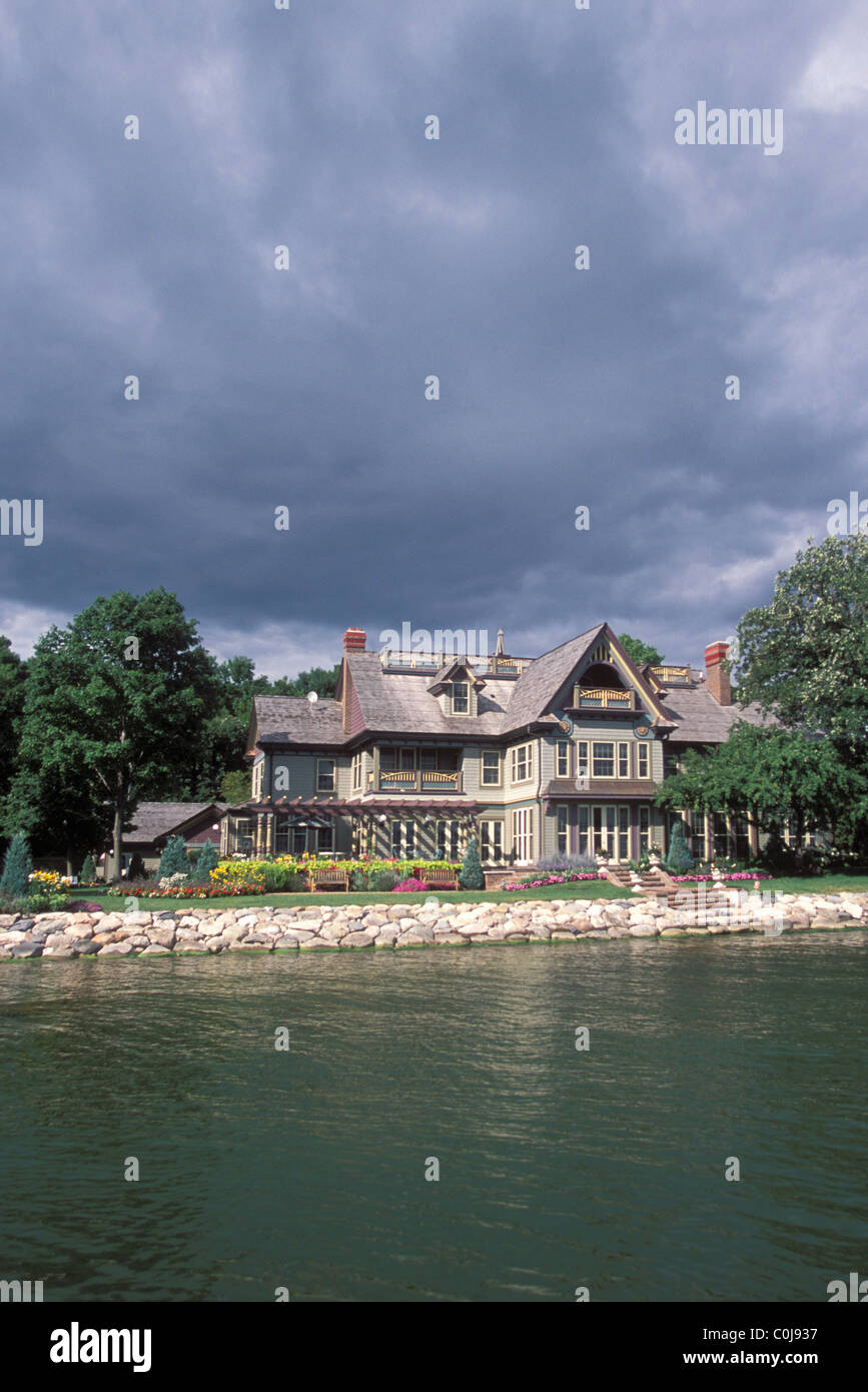 Large victorian summer house hi-res stock photography and images - Alamy