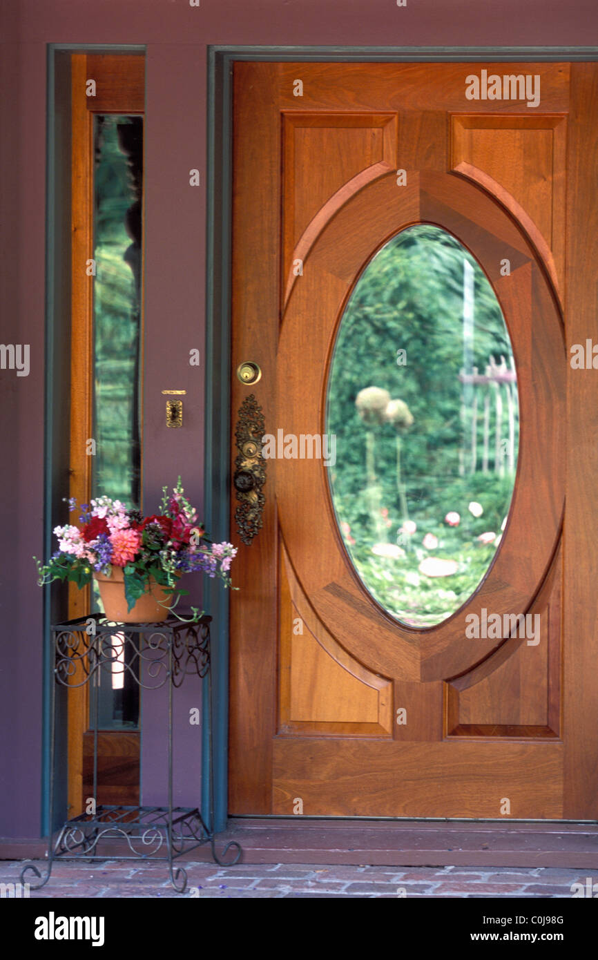 Inset entrance hi-res stock photography and images - Alamy