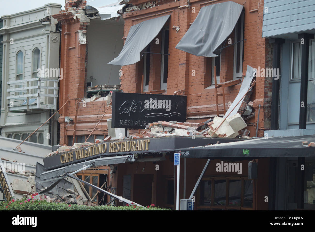 An earthquake damaged building in Christchurch after a Powerful earth ...