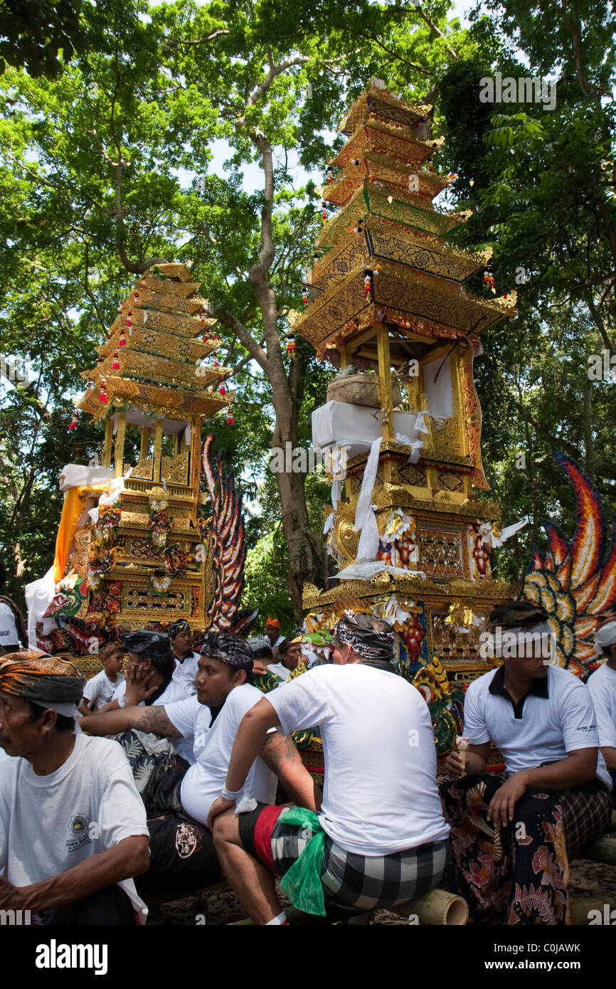Cremation in Ubud, Bali, Indonesia. Cremation ceremonies are an ...
