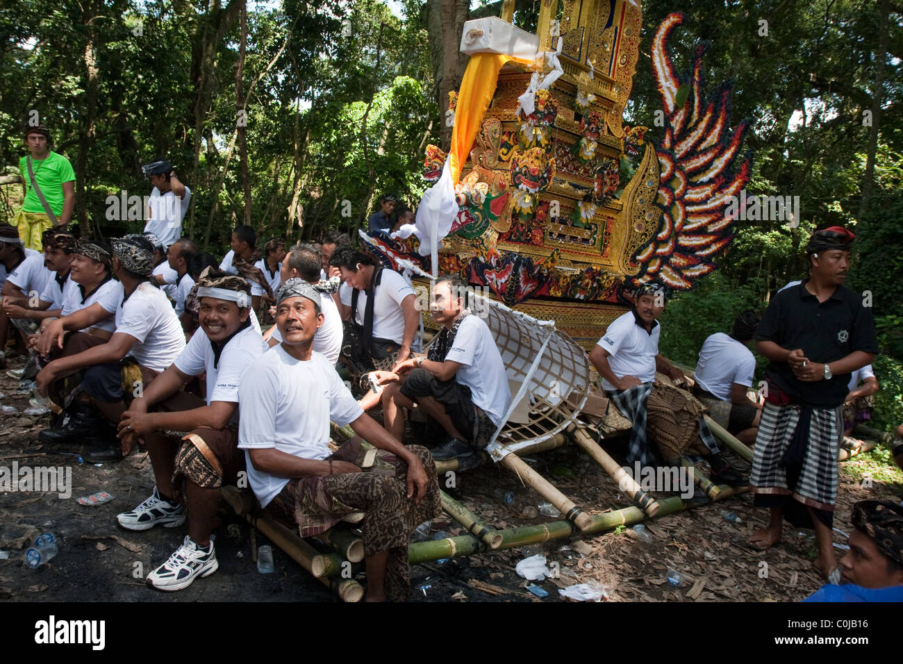 Bali cremation musicians hi-res stock photography and images - Alamy