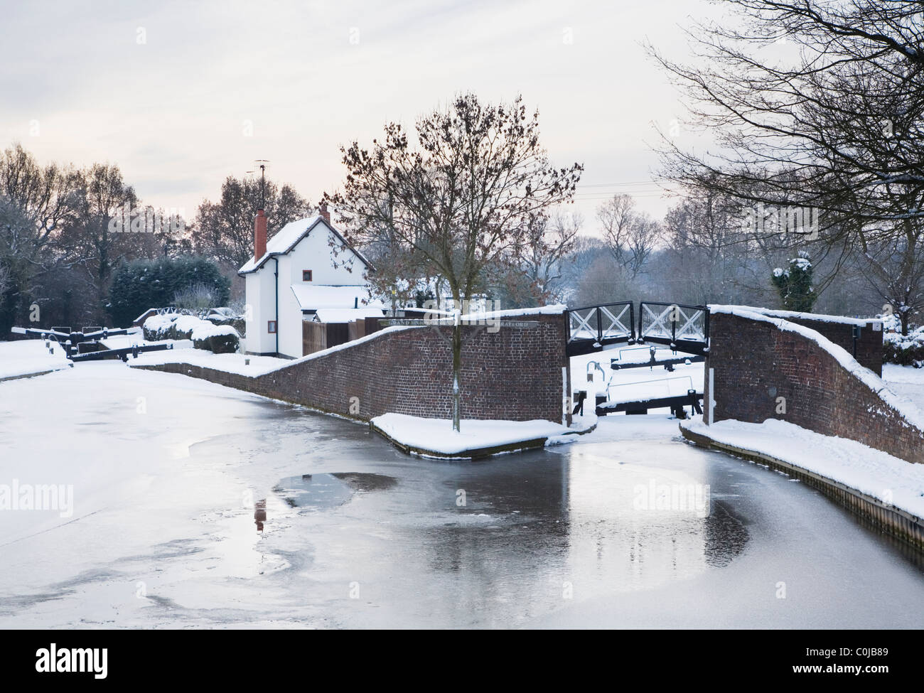 Lapworth winter england hi-res stock photography and images - Alamy