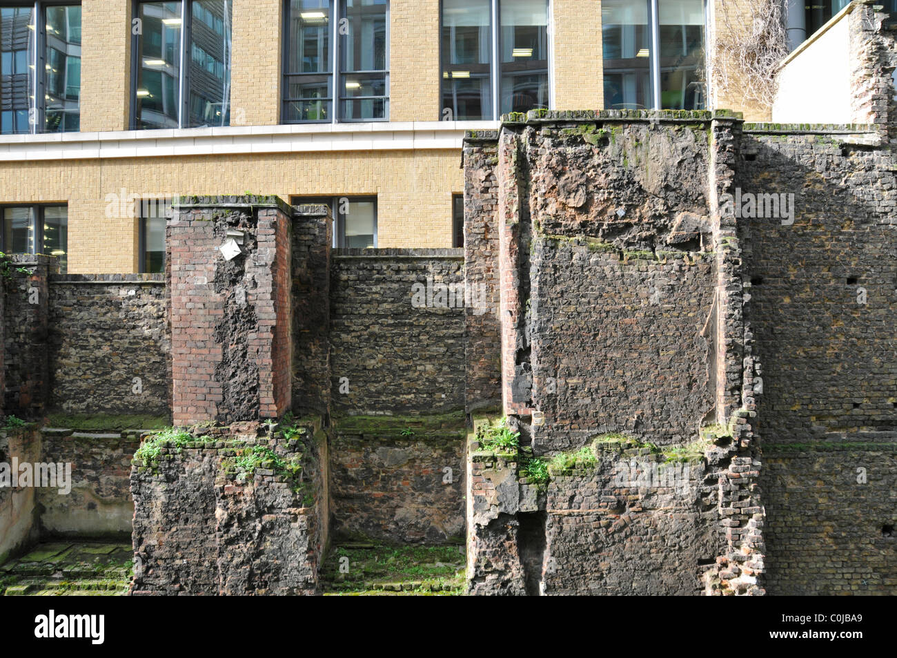 London Wall banking offices and ruins of the wall Stock Photo - Alamy