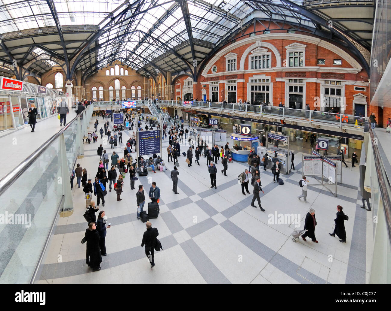 Liverpool public transport hi-res stock photography and images - Alamy