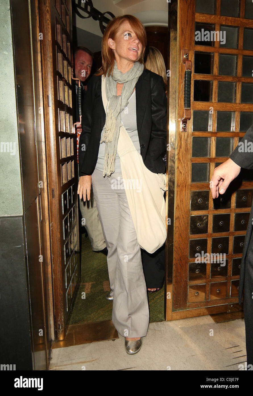 Patsy Palmer Eastenders cast members dining at the Ivy Restaurant ...