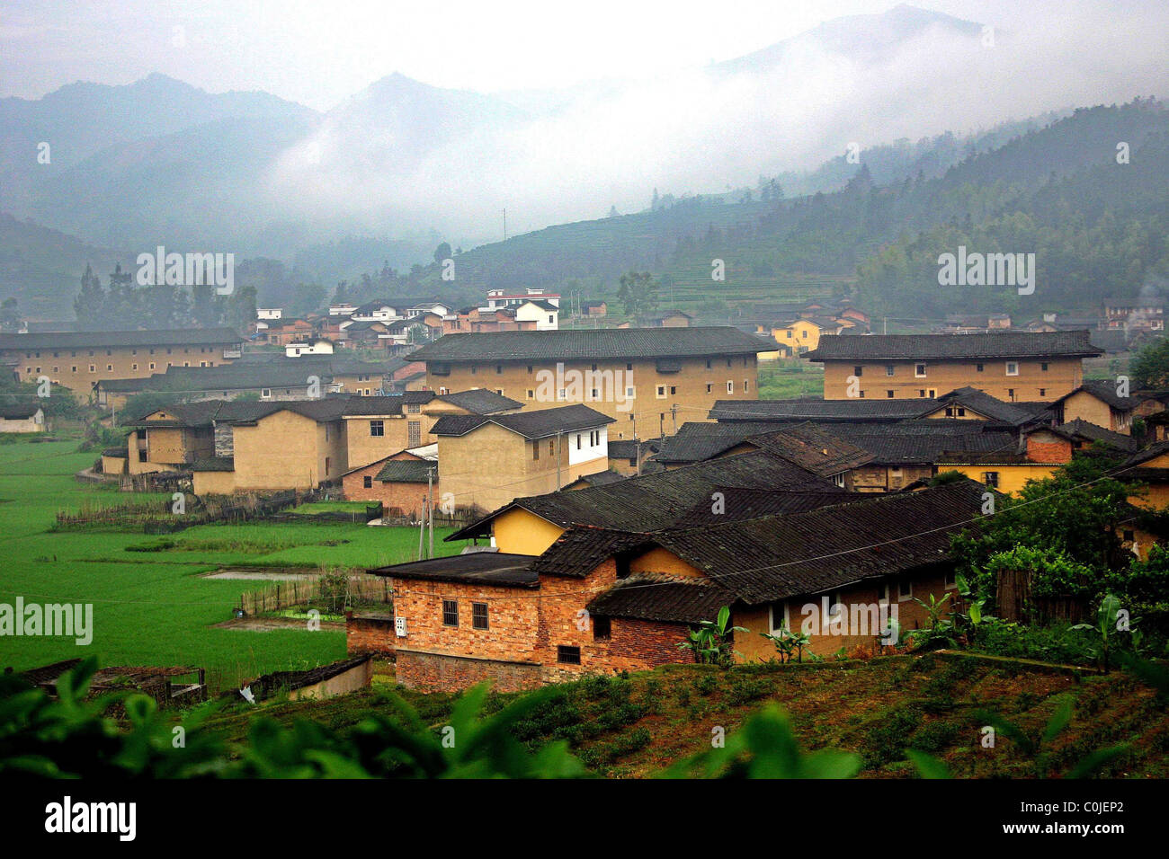 ARCHITECTURAL BEAUTY FUJIAN TULOU Fujian Tulou's beautiful village has ...