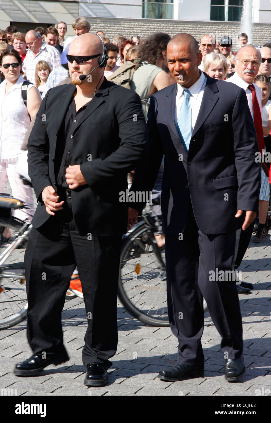 Barack Obama impersonator Luis Lay, a theater actor from Dresden, at ...
