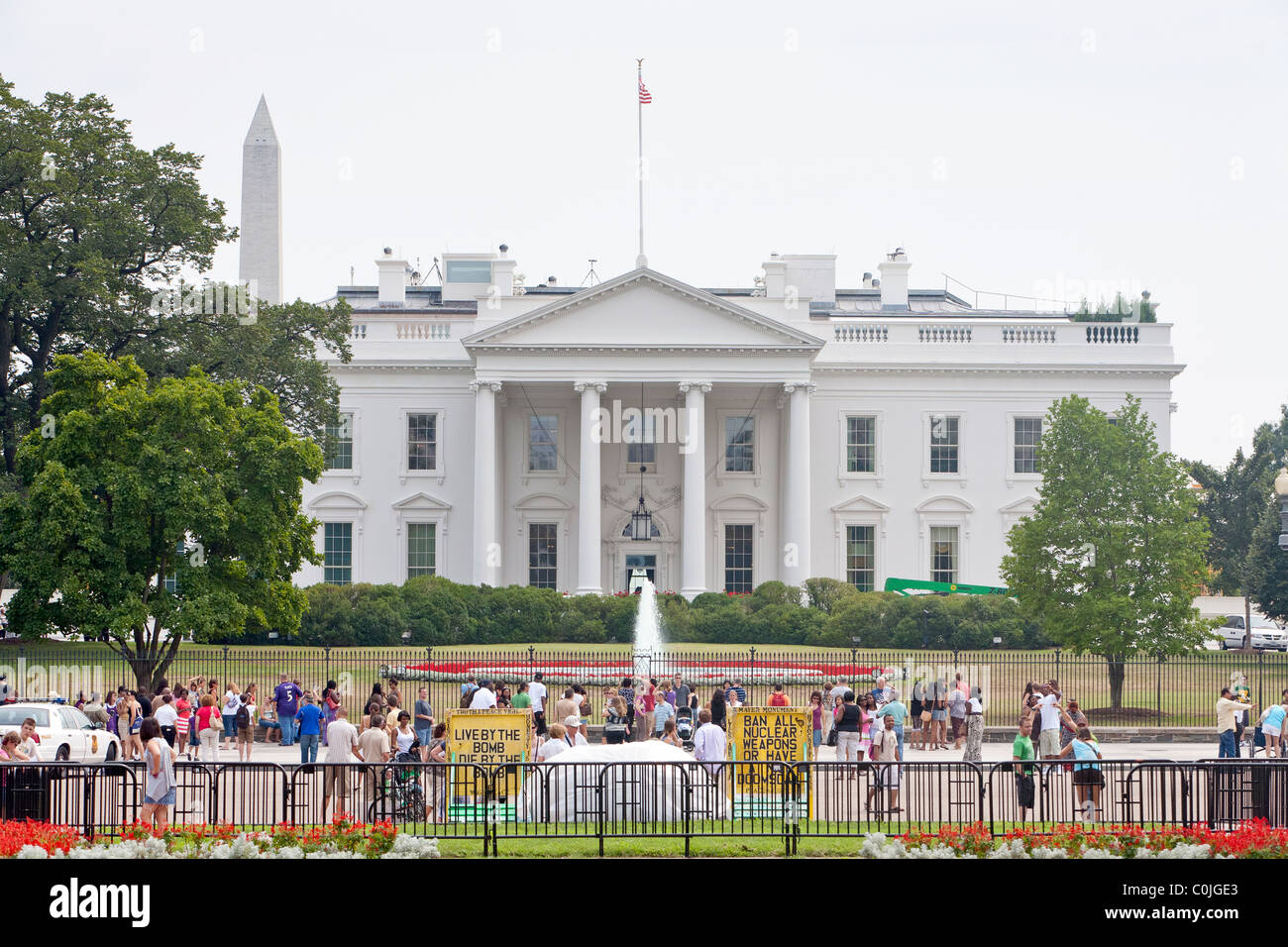 A view of the White House in Washington, DC Stock Photo - Alamy