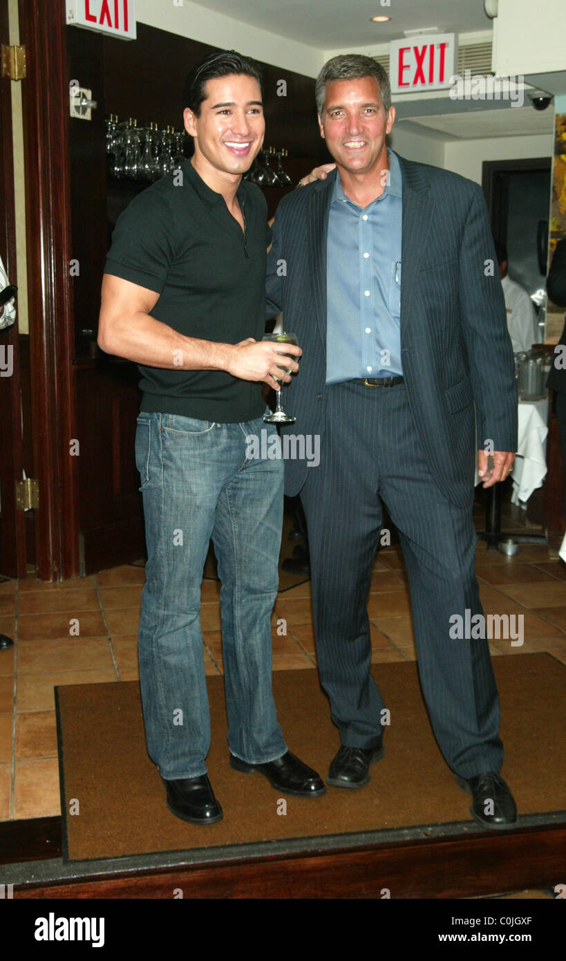 Mario Lopez and Bruce Dimpflmaier Mario Lopez is inducted onto the Wall ...