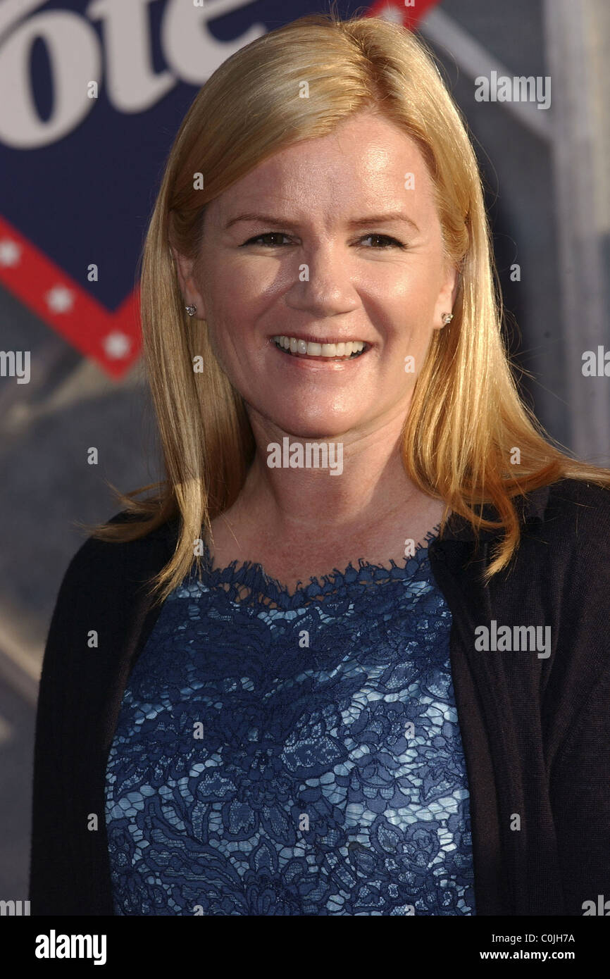 Mare winningham hi-res stock photography and images - Alamy