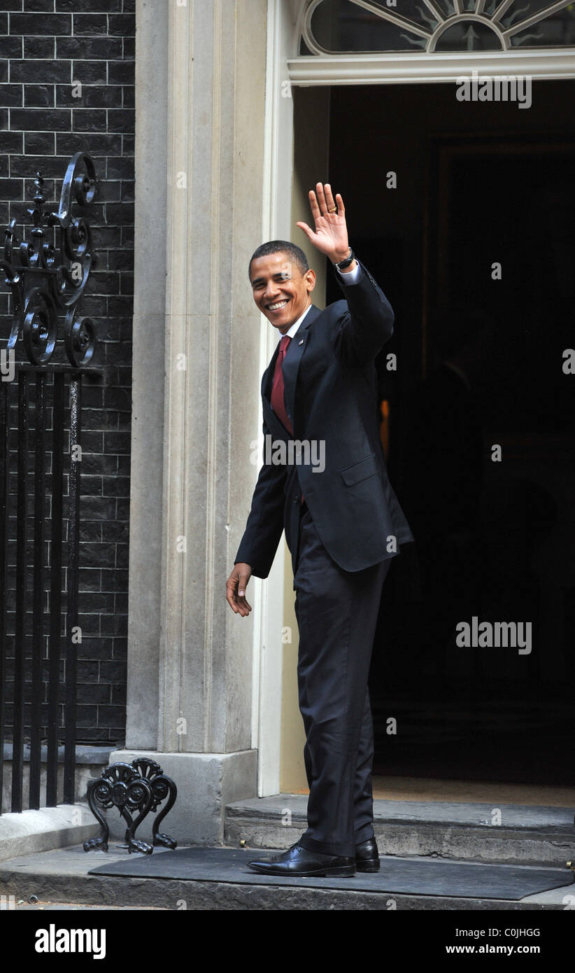 US presidential candidate Barack Obama arrives at 10 Downing Street for ...