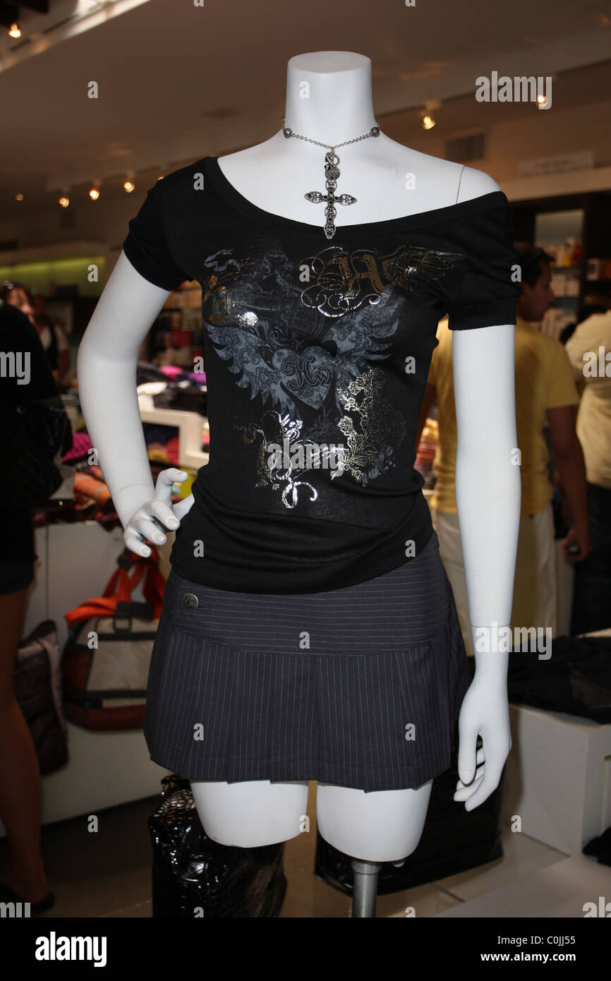 Heidi Montag launches her new clothing range at Kitson on Robertson ...