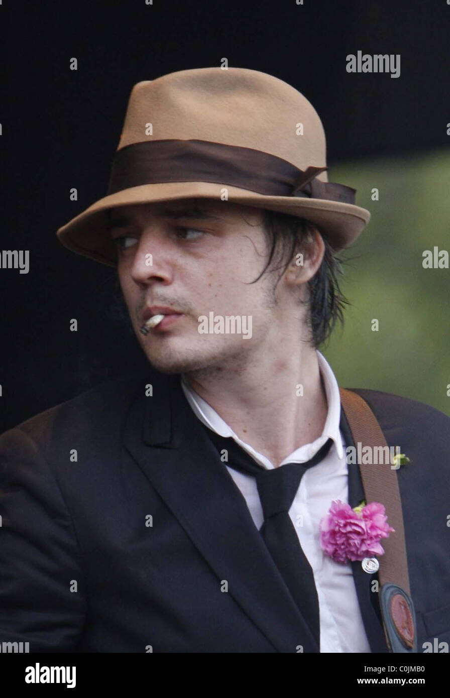 Pete Doherty On stage at the Benicassim festival, drinking and smoking ...