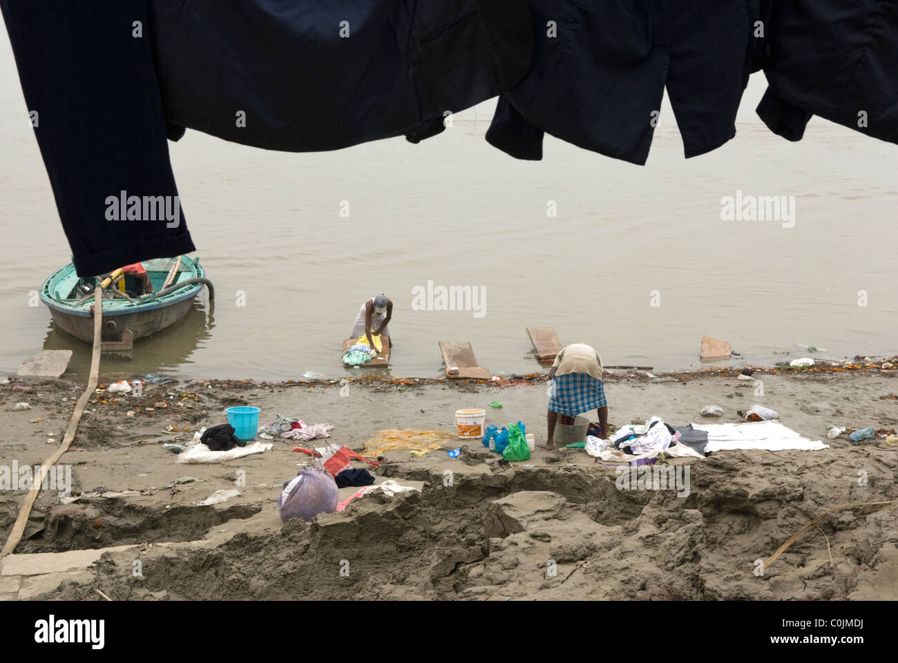 Laundry area at Dasaswamedh Ghat, River Ganges, Varanasi, India Stock ...