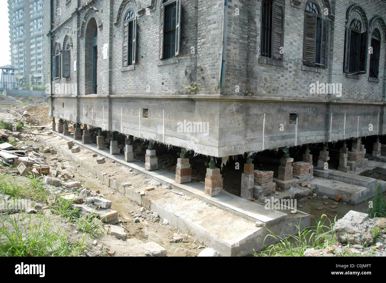 CHURCH MOVES DOWN THE ROAD Moving a 1,500 ton church is a lot of work ...