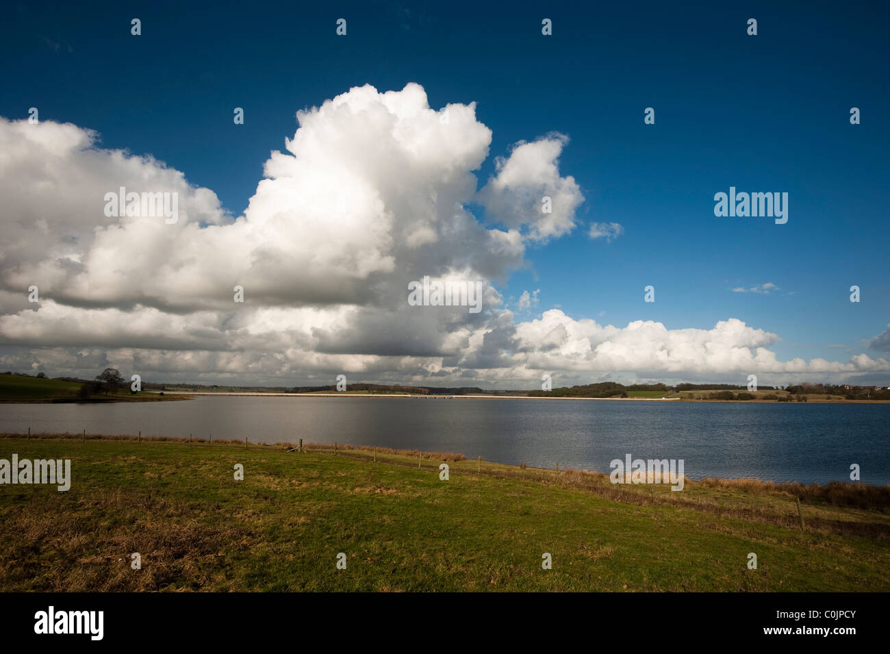 Blithfield reservoir staffordshire hi-res stock photography and images ...
