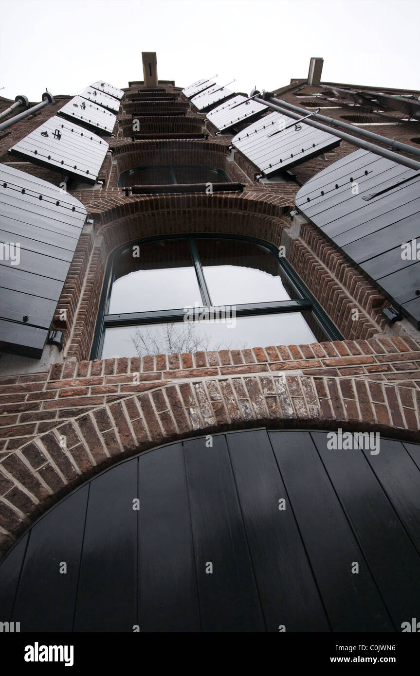 Street, house front, shop front Amsterdam, Holland Stock Photo - Alamy