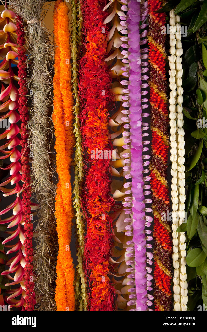 Hawaii flower lei strand Stock Photo - Alamy