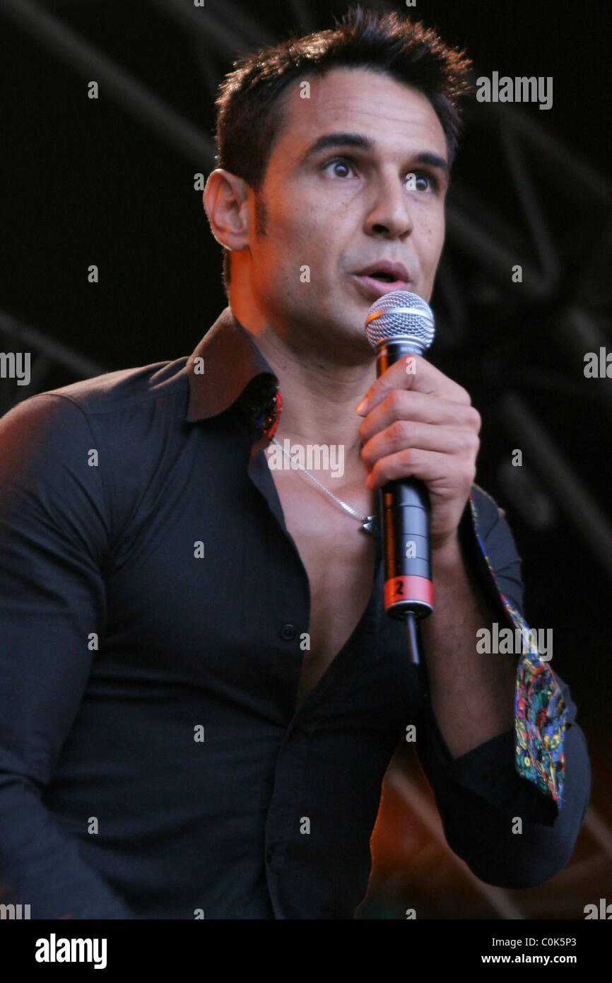 Chico Rock and Roll Charity Concert in aid of St Dunstan's and Cancer ...