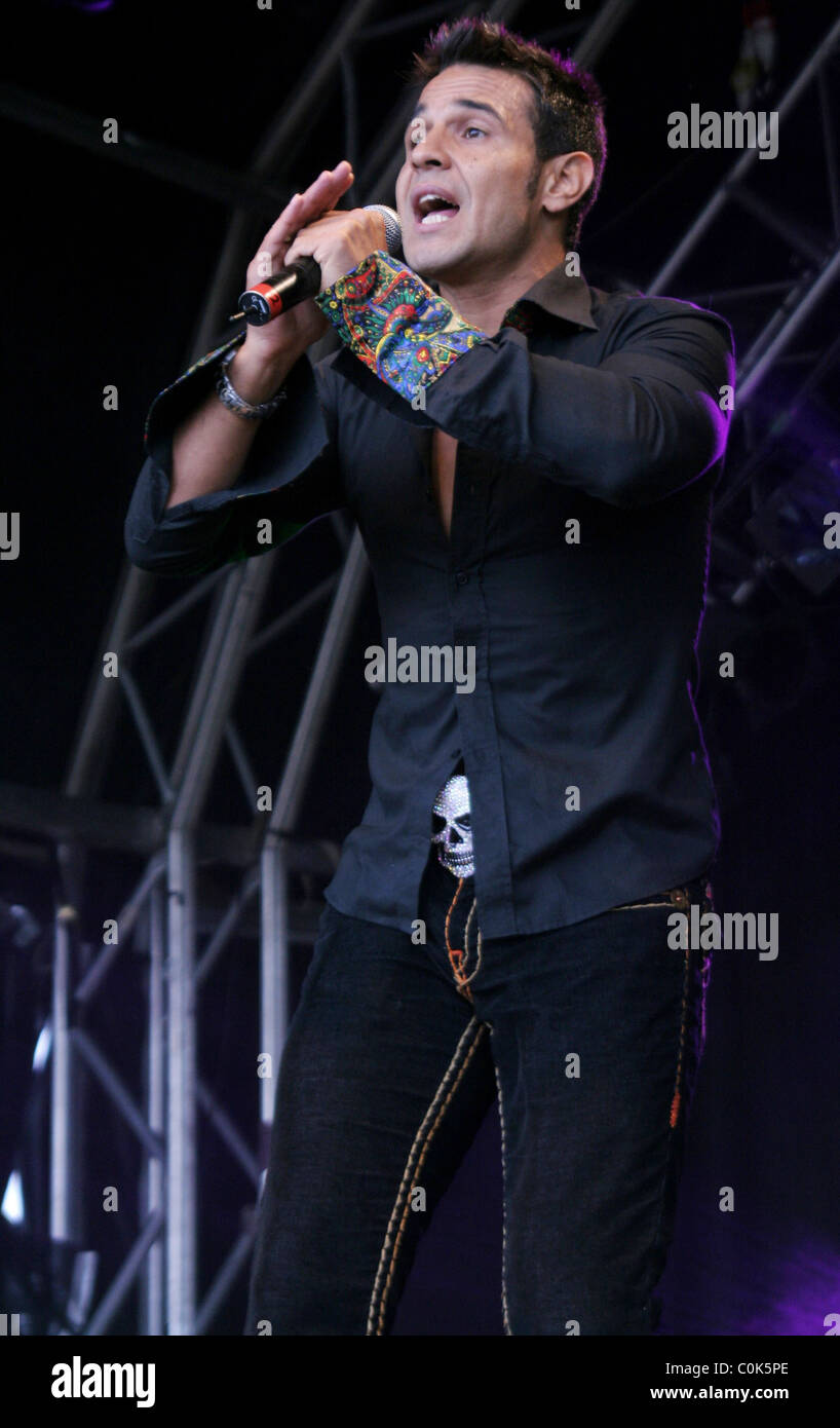 Chico Rock and Roll Charity Concert in aid of St Dunstan's and Cancer ...