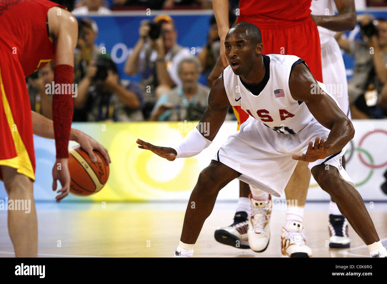 Kobe bryant 2008 olympic hi-res stock photography and images - Alamy