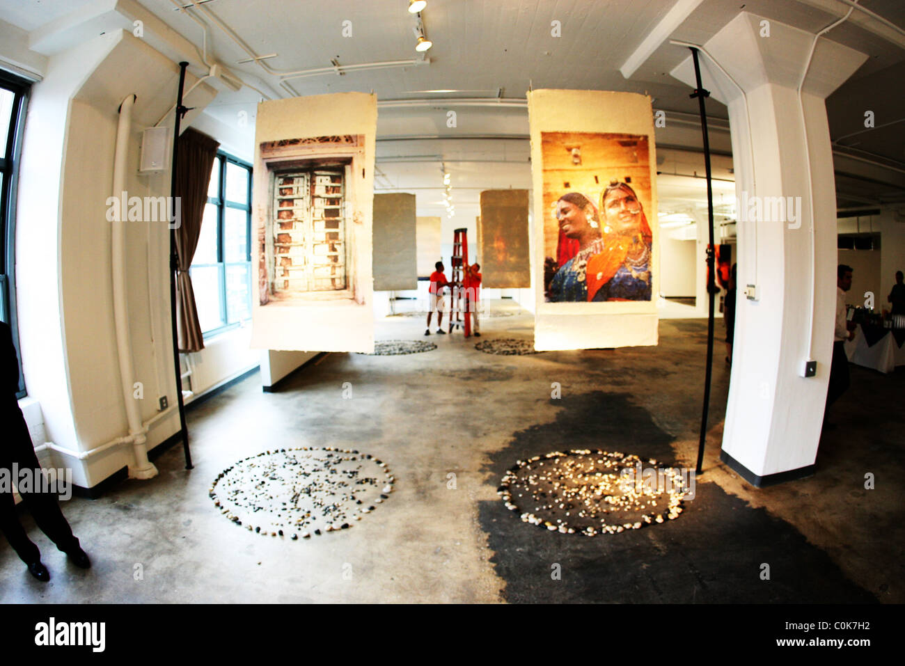 Atmosphere Peter Ruprecht exhibition - preview night at Splashlight ...