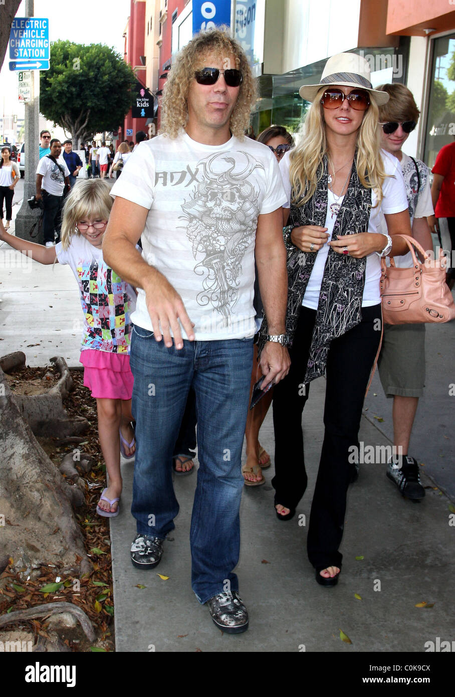 Bon Jovi keyboard player David Bryan shops on Robertson Blvd with his ...