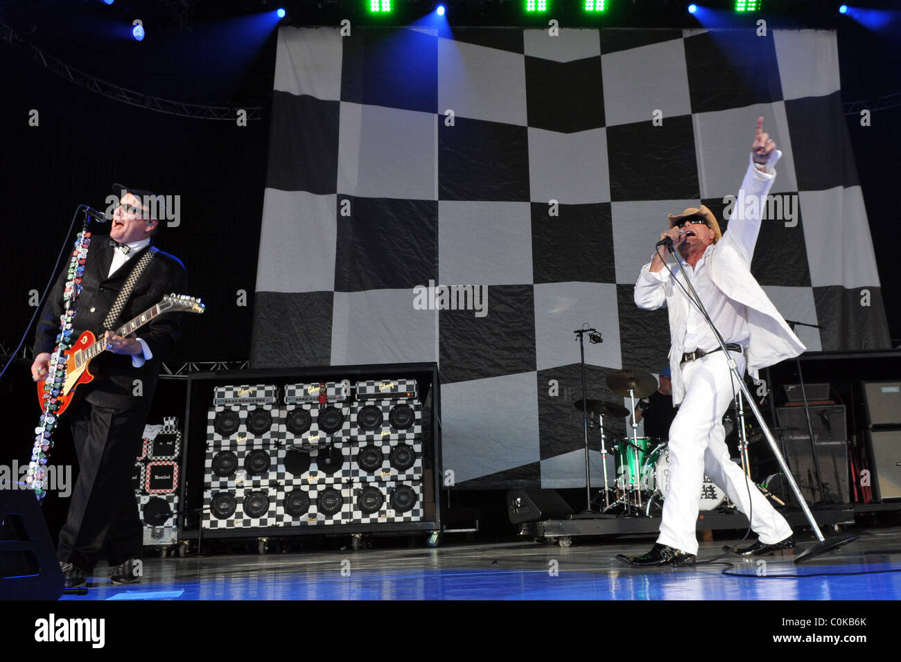 Rick Nielson and Robin Zander of Cheap Trick performing live in concert ...