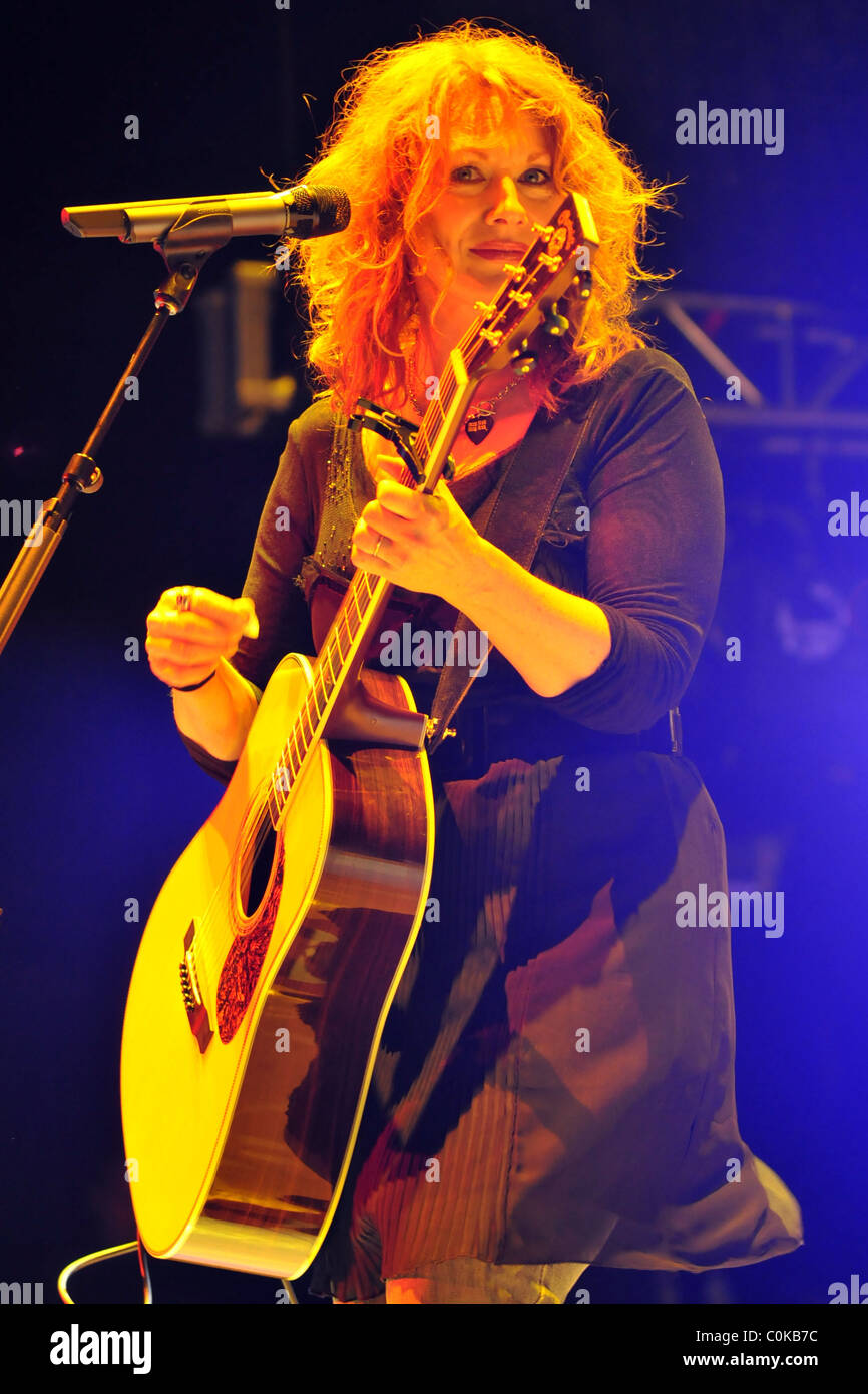 Nancy Wilson of Heart performing live in concert at the Cruzan ...
