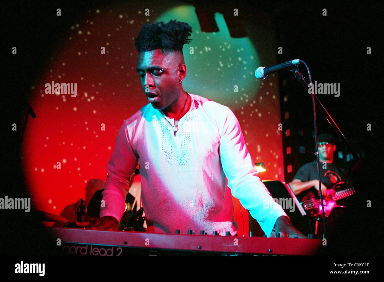 Omar performing at S.O.B's in Manhattan New York City, USA - 14.08.08 ...