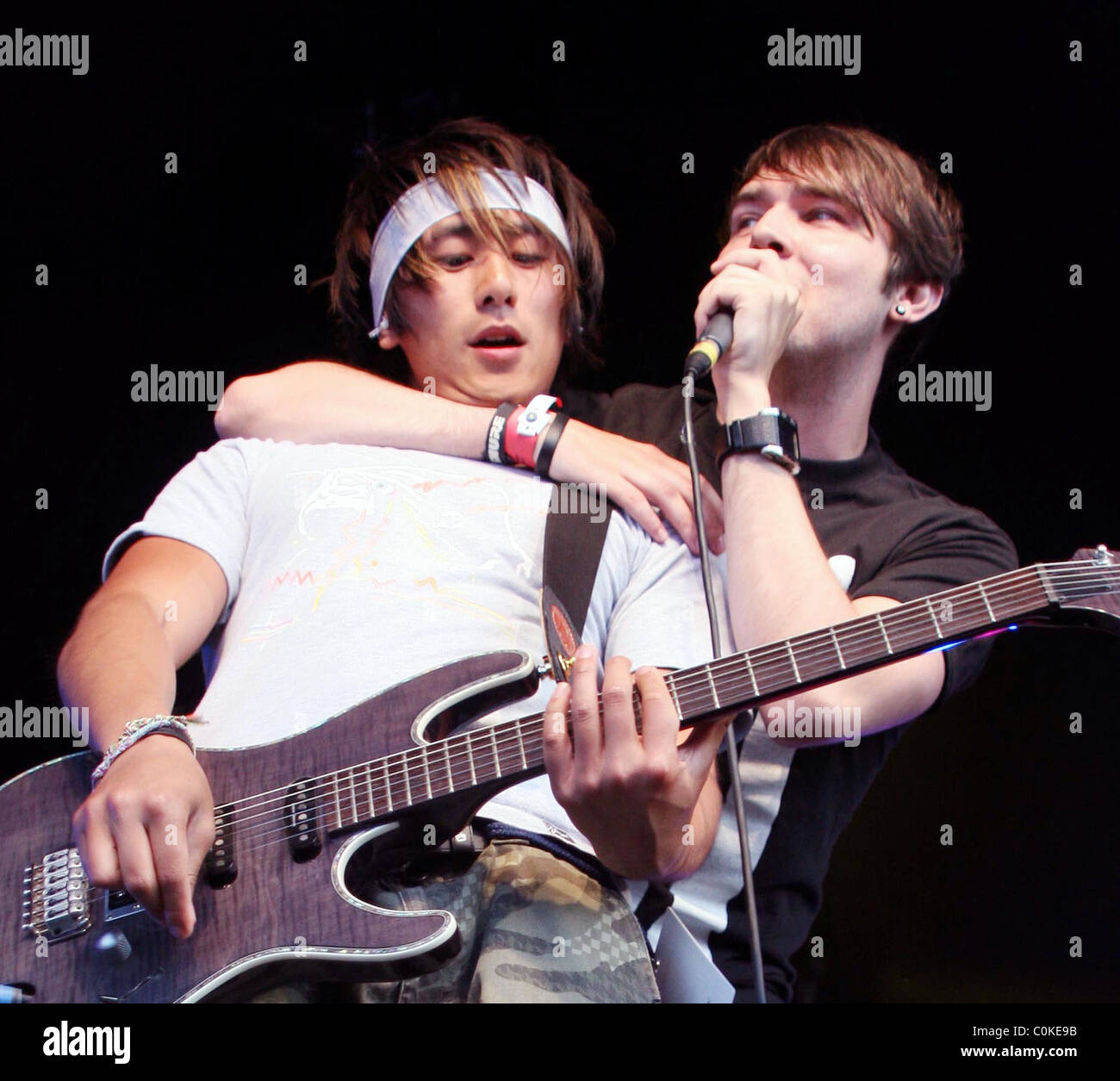 James matthews go audio performing hi-res stock photography and images ...