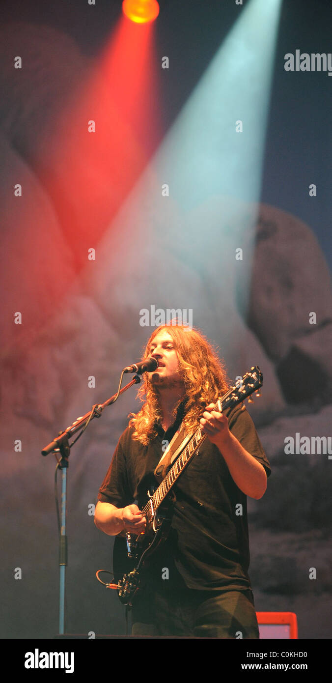 Dave mccabe zutons hi-res stock photography and images - Alamy