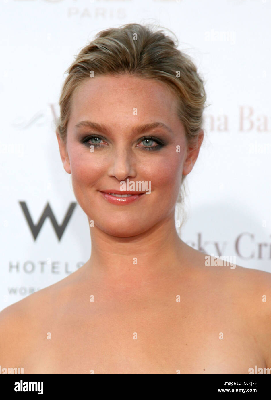 Elizabeth Rohm arriving at the LA Premiere of "Vicky Cristina Barcelona ...