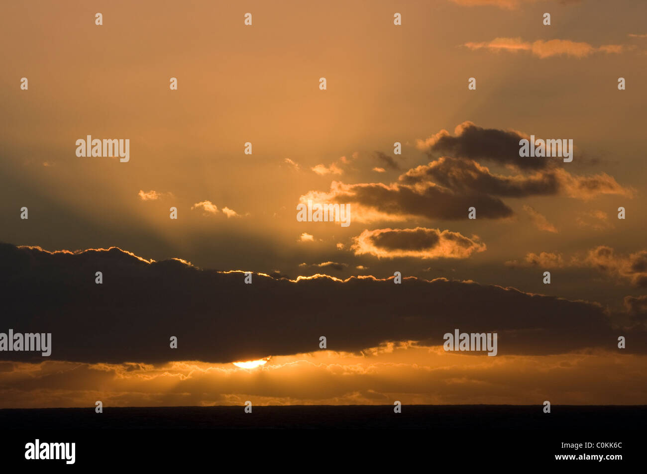 Sunset skyscape hi-res stock photography and images - Alamy
