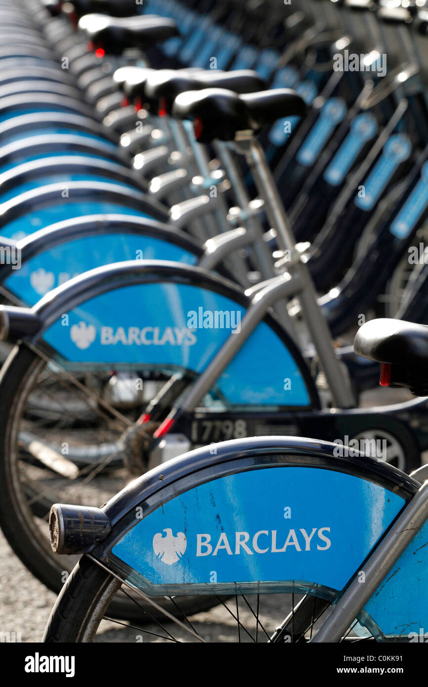 London cycle hi-res stock photography and images - Alamy