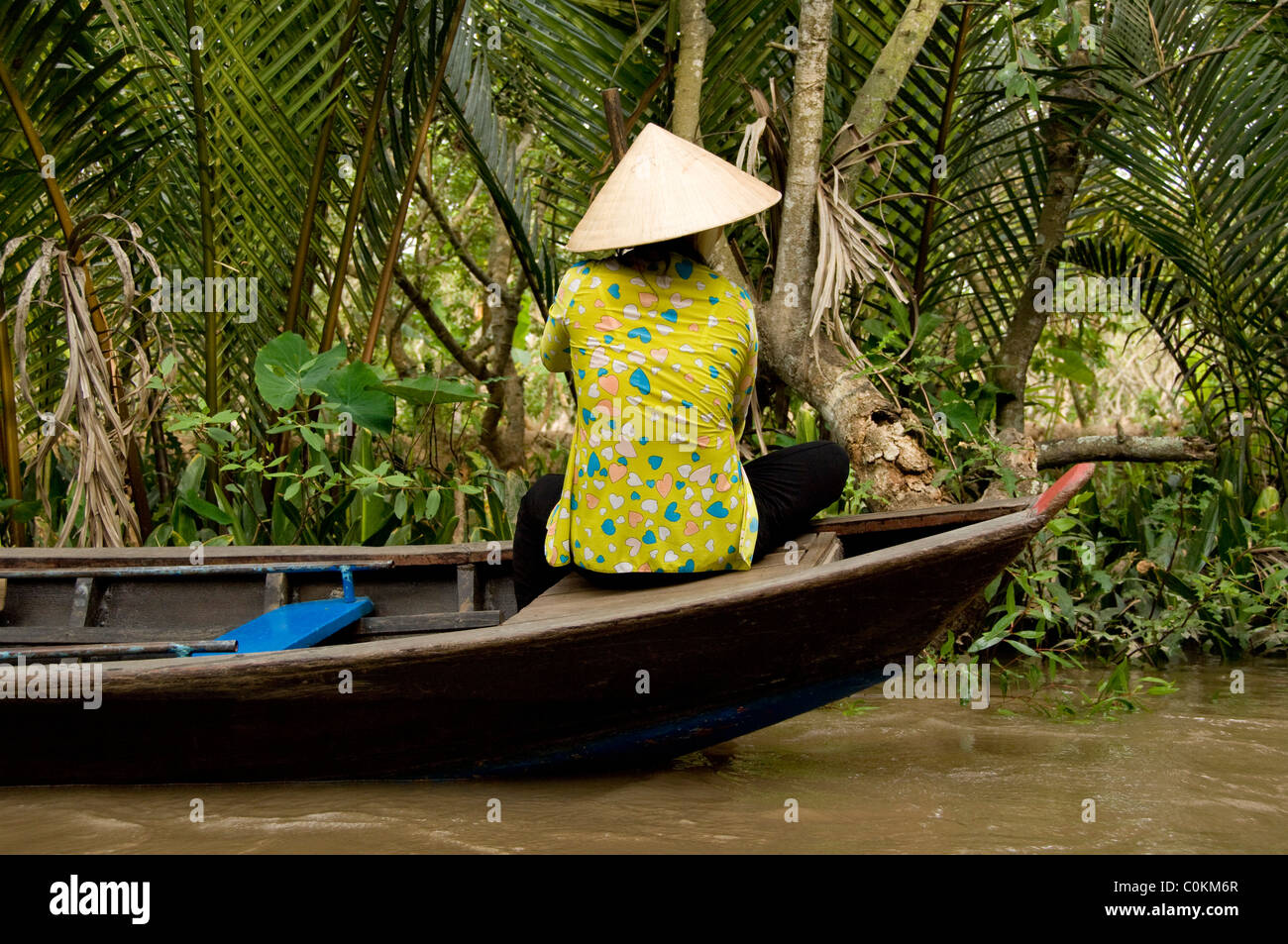 Sampan boat hi-res stock photography and images - Alamy