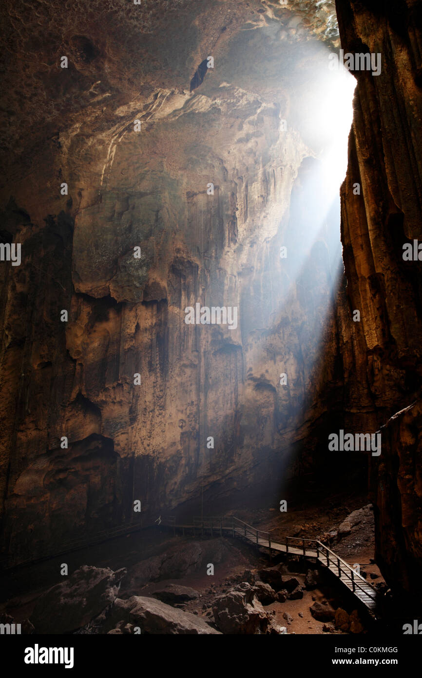 Limestone karst cave malaysia hi-res stock photography and images - Alamy