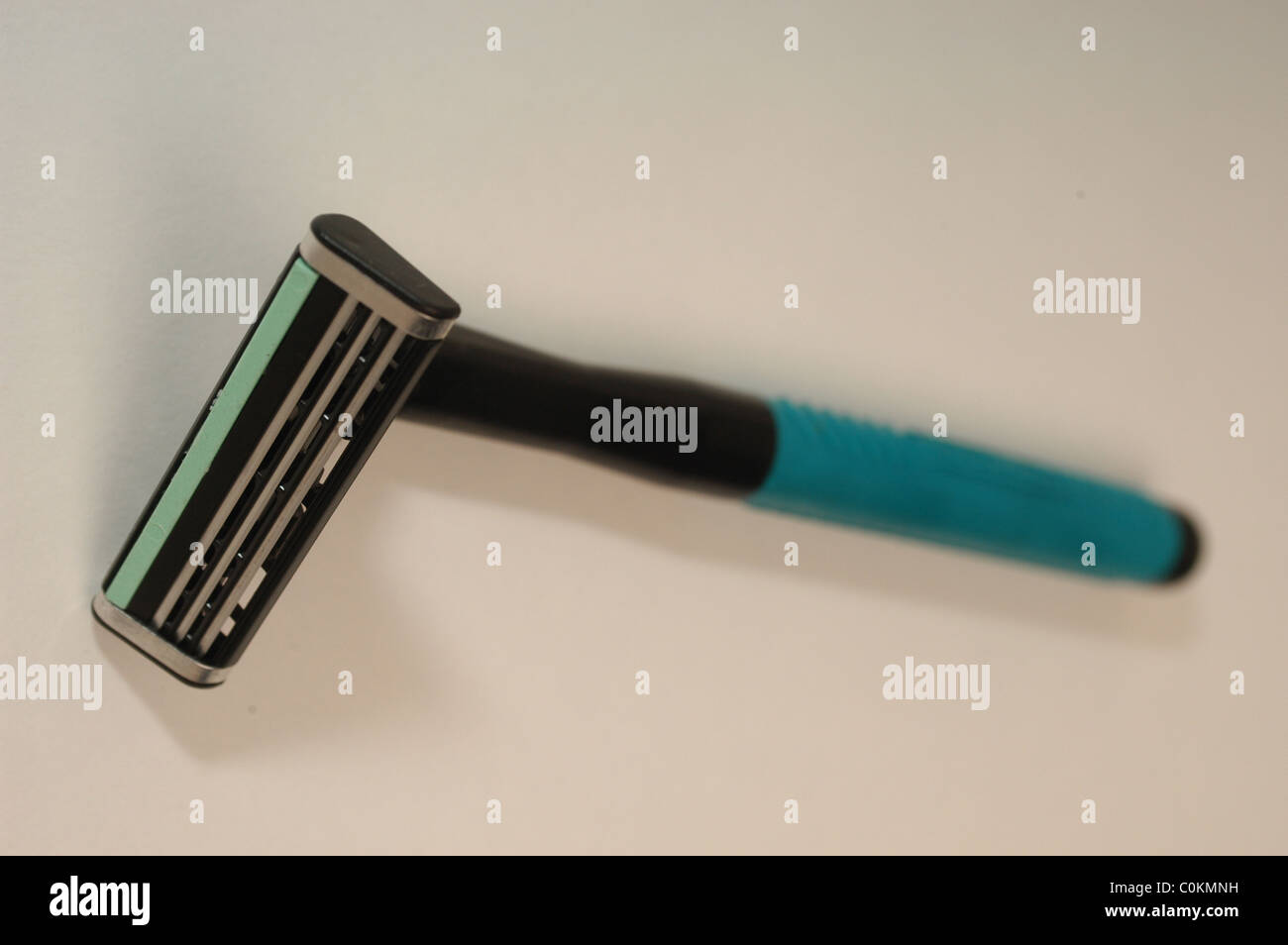 Safety razors hi-res stock photography and images - Alamy
