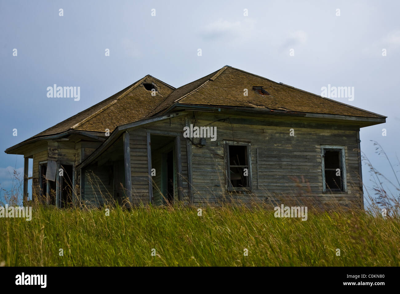 An abandoned farm house on the Canadian prairies, Alberta Stock Photo ...