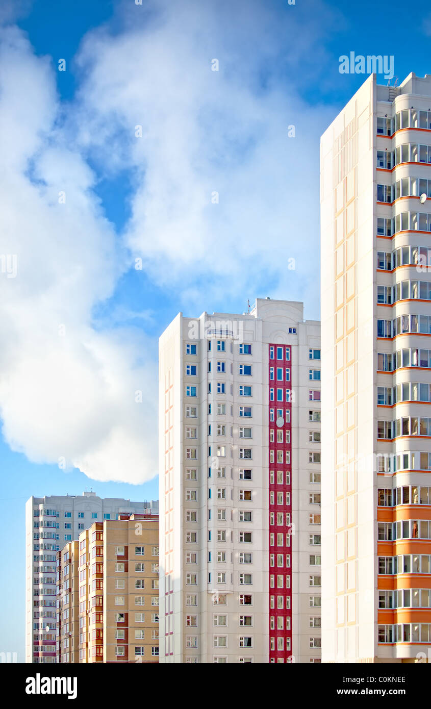 Modern apartment building hi-res stock photography and images - Alamy