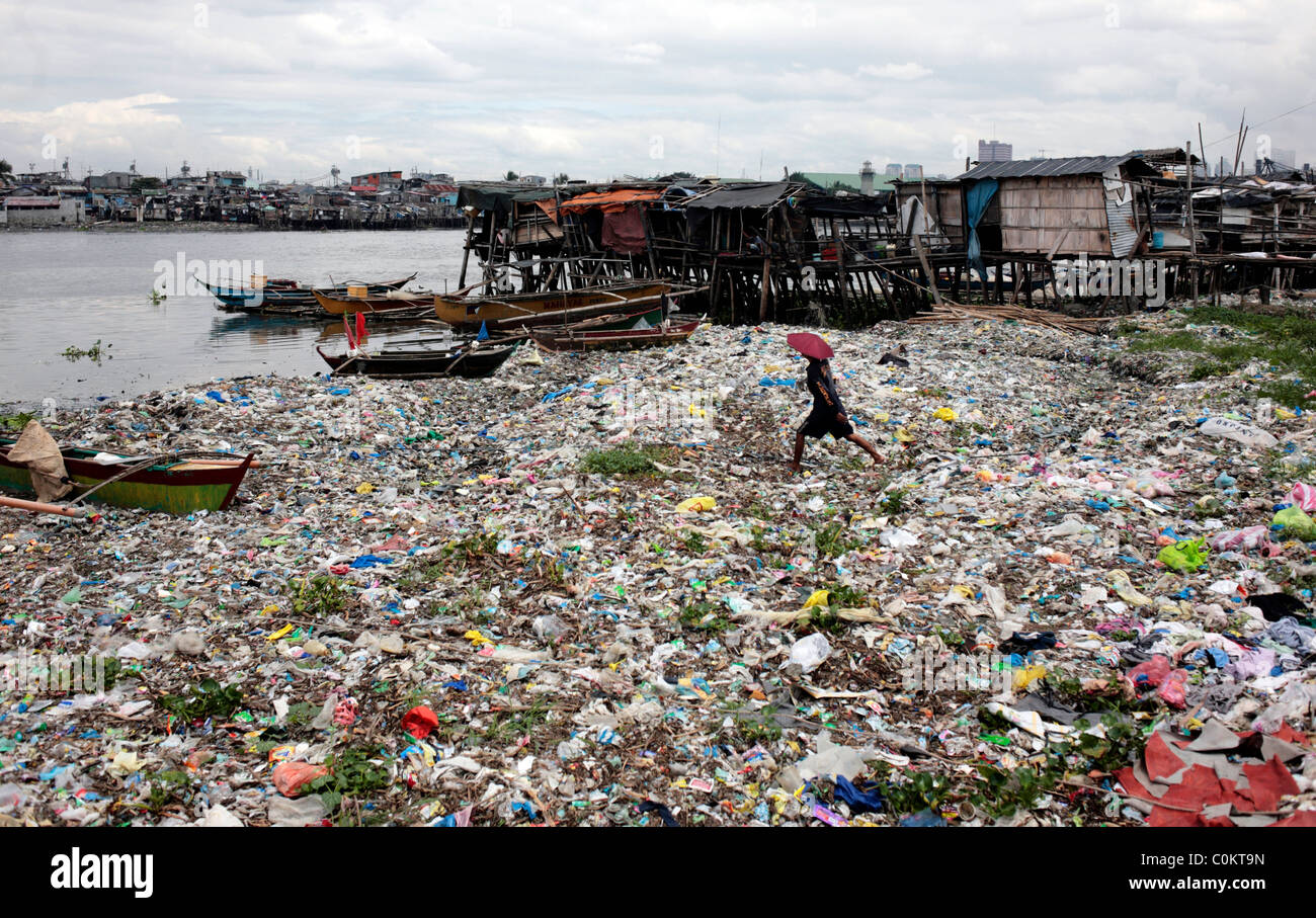 Slum area manila philippines High Resolution Stock Photography and ...