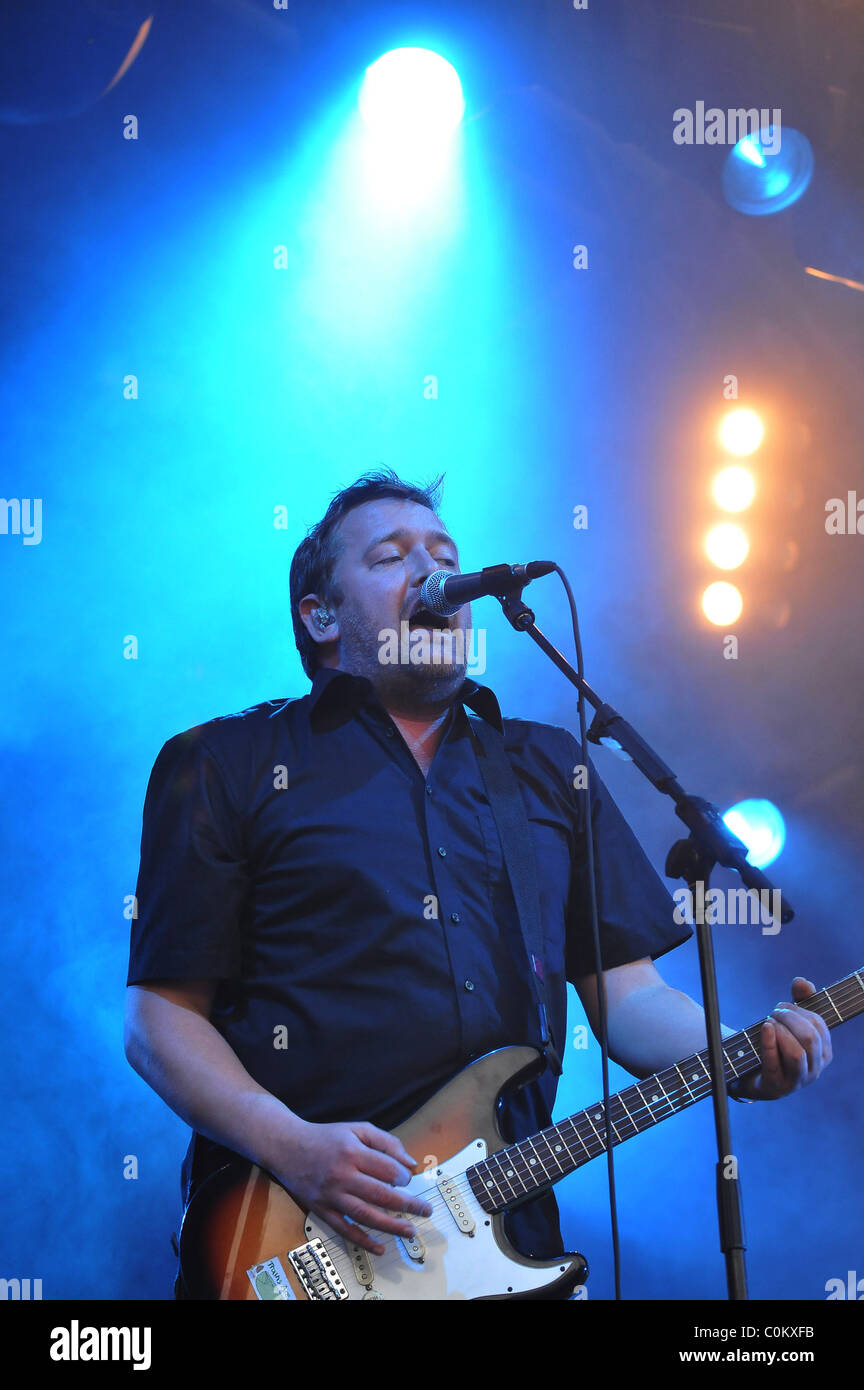 Elbow Hydro Connect Festival - Day 3 Inveraray, Scotland - 31.08.08 ...