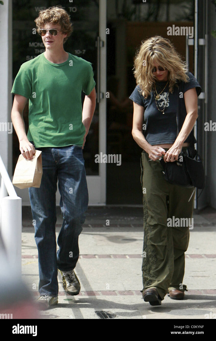 Meg ryan and jack quaid hi-res stock photography and images - Alamy