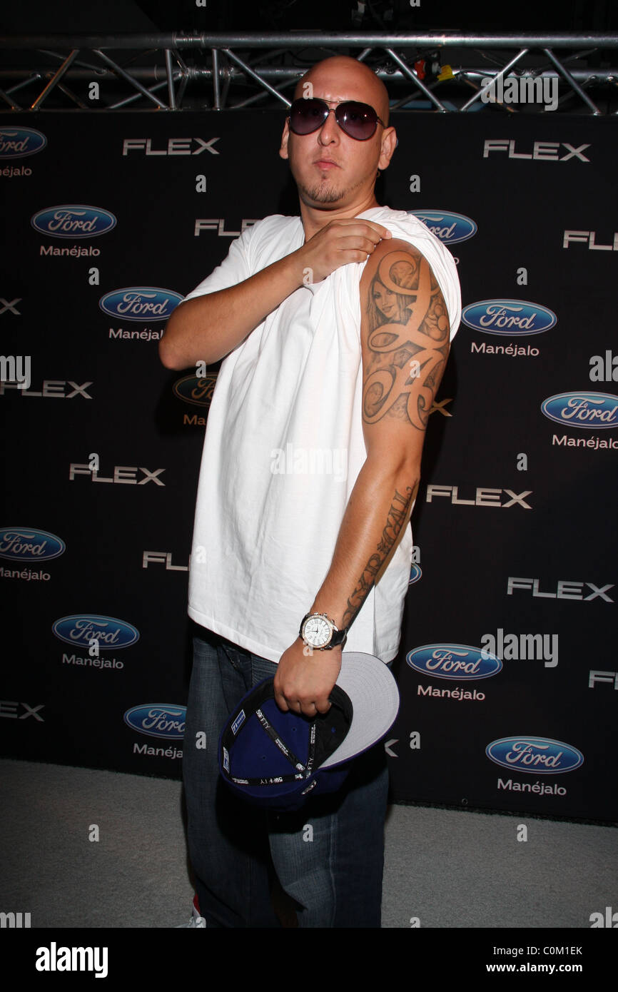 Omar Cruz Estilo, Vida, Vision y Pasion Gala to promote the new Ford ...