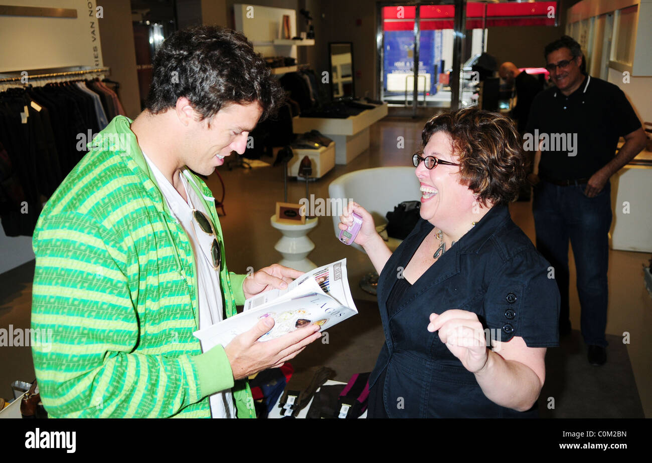 Philadelphia Eagles linebacker Stewart Bradley with Where Magazine ...